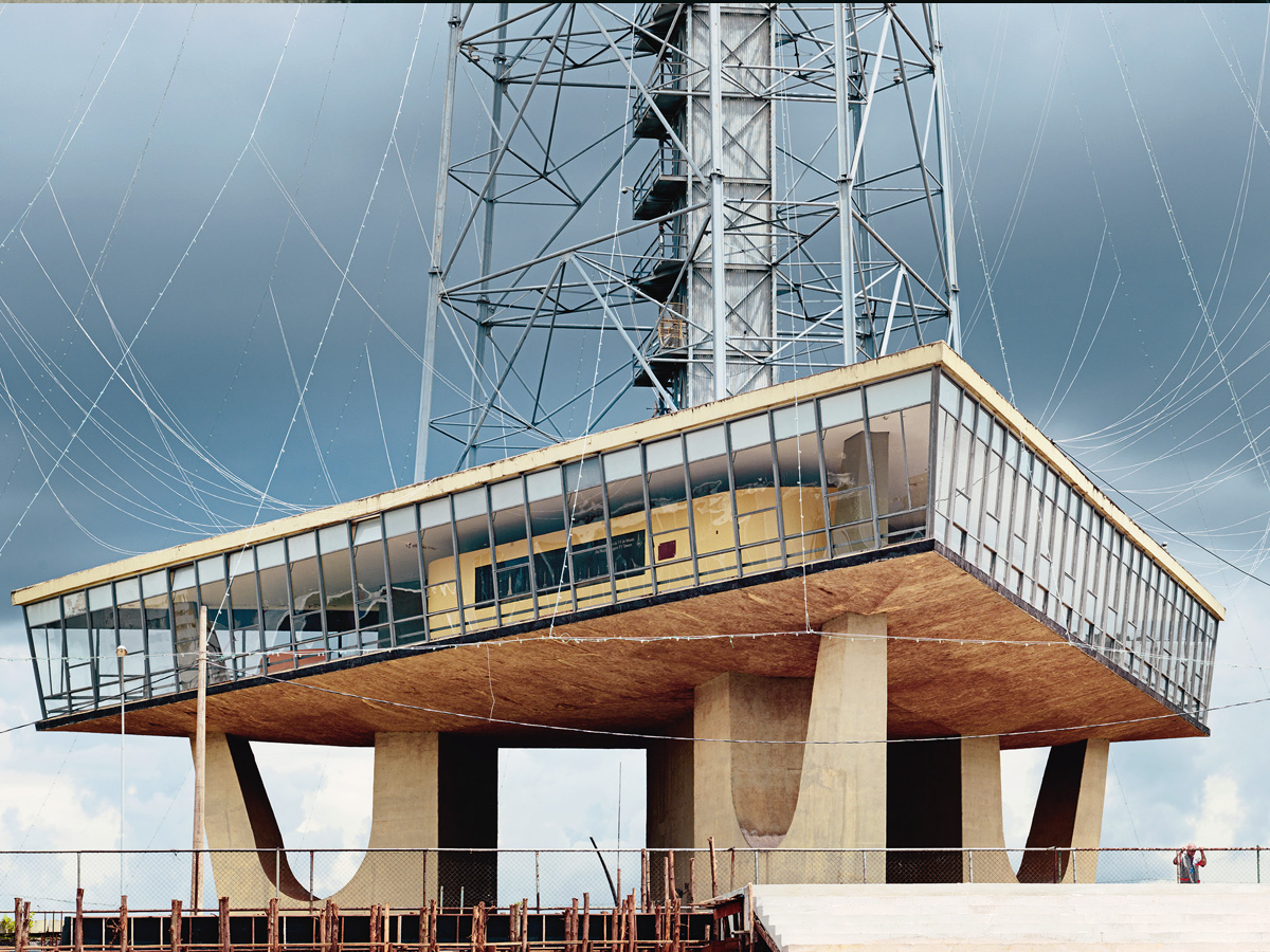 VINCENT FOURNIER, FUTURE TENSE