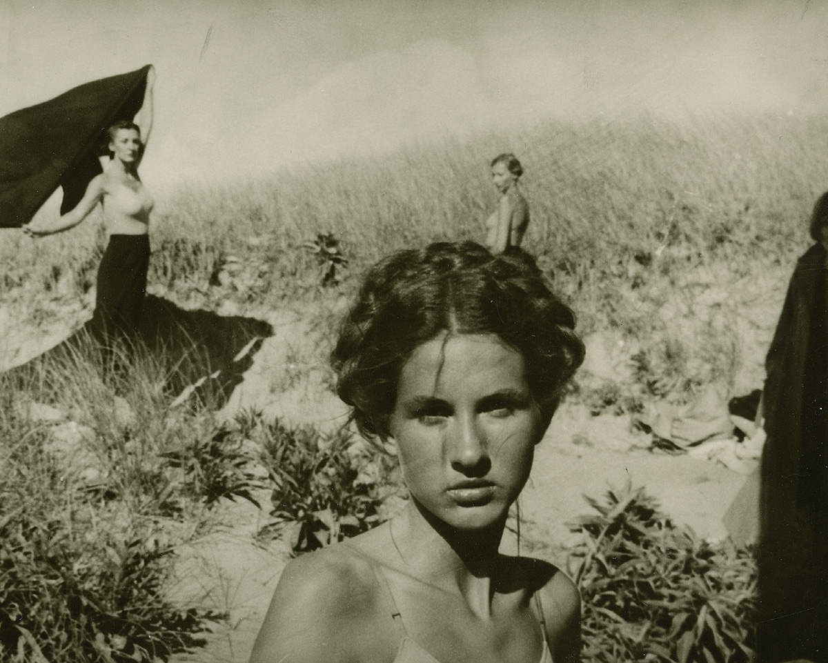 DEBORAH TURBEVILLE FOTOGRAFIA COME UN'APPARIZIONE